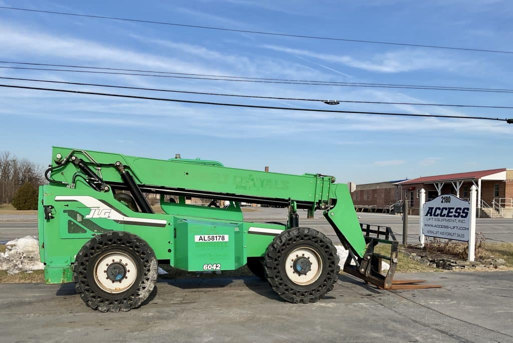 2014 SkyTrak 6042 Telehandler | 6,000 lb Capacity & 42 ft Lift