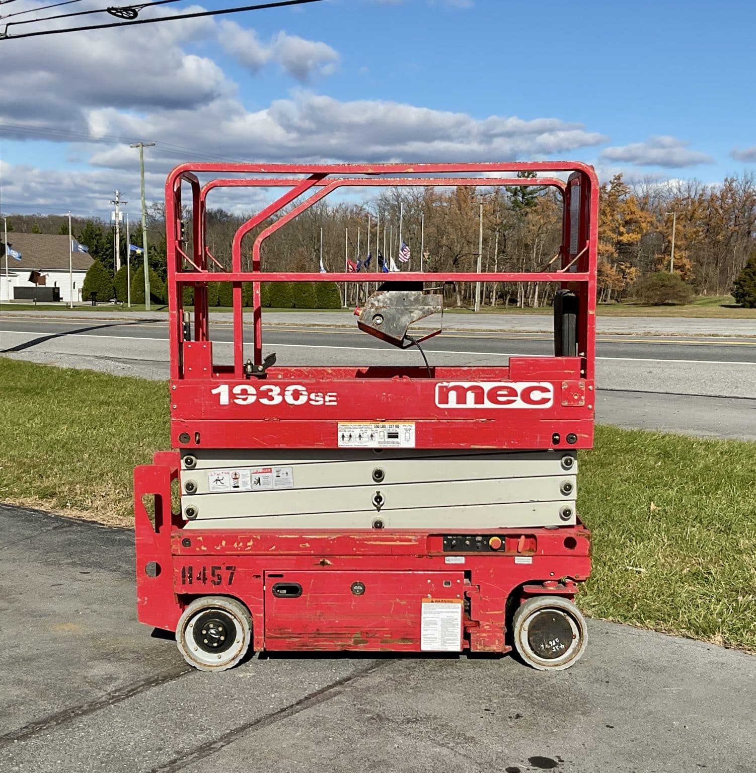 2017 MEC 1930SE Electric Scissor Lift for Sale